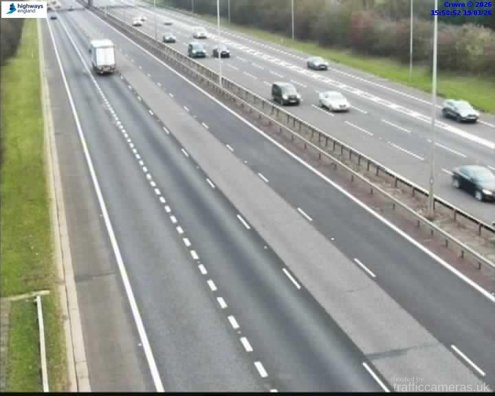 Latest CCTV Camera Feeds from the A1M Motorway - Traffic Cameras UK