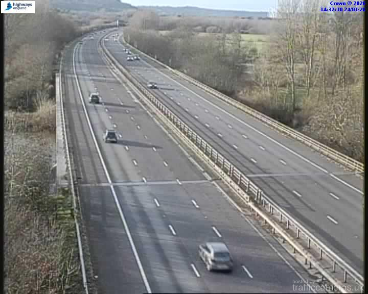 Latest CCTV Camera Feeds from the M3 Motorway - Traffic Cameras UK