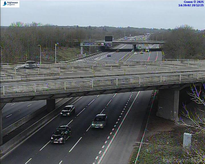 Latest CCTV Camera Feeds from the M4 Motorway - Traffic Cameras UK