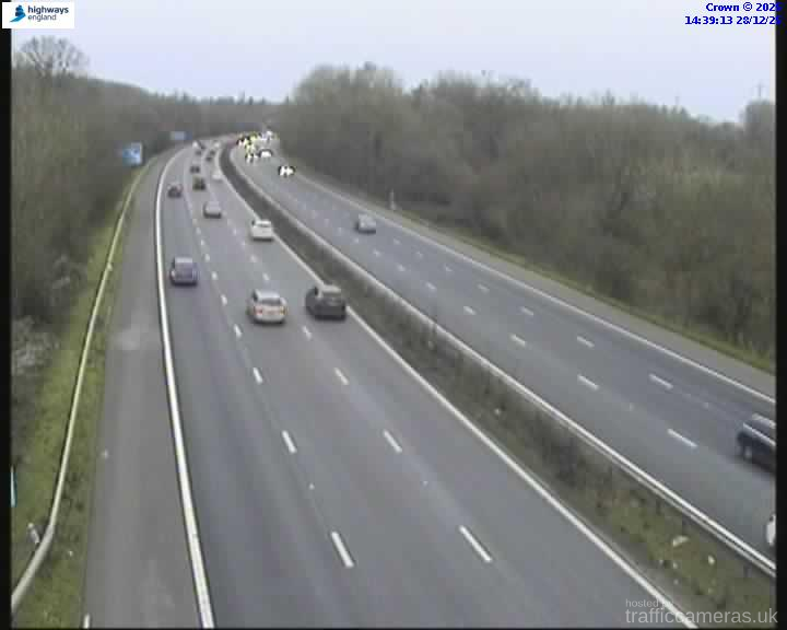 Latest CCTV Camera Feeds from the M4 Motorway - Traffic Cameras UK