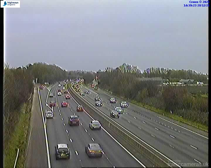 Latest CCTV Camera Feeds from the M4 Motorway - Traffic Cameras UK