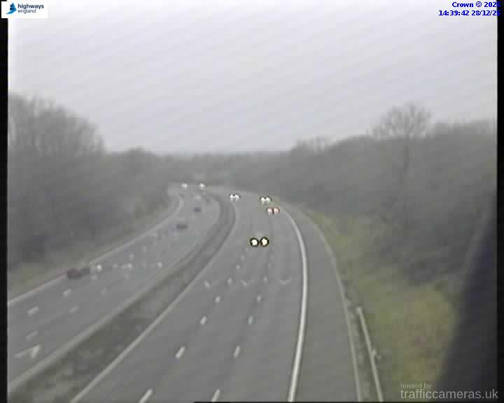 Latest CCTV Camera Feeds from the M4 Motorway - Traffic Cameras UK
