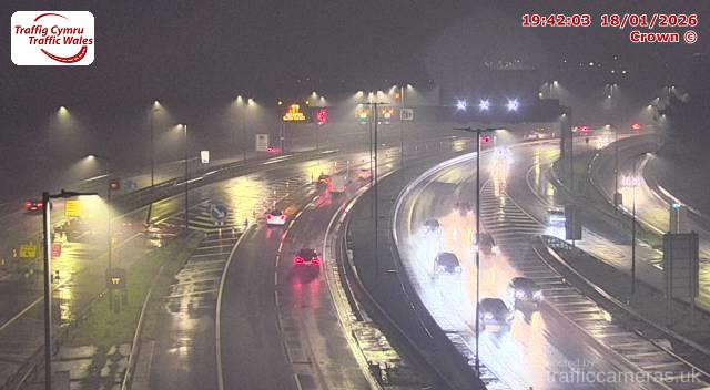Latest CCTV Camera Feeds from the M4 Motorway - Traffic Cameras UK