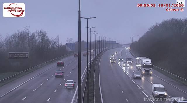 Latest CCTV Camera Feeds from the M4 Motorway - Traffic Cameras UK