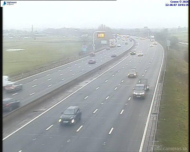 Latest CCTV Camera Feeds from the M6 Motorway - Traffic Cameras UK