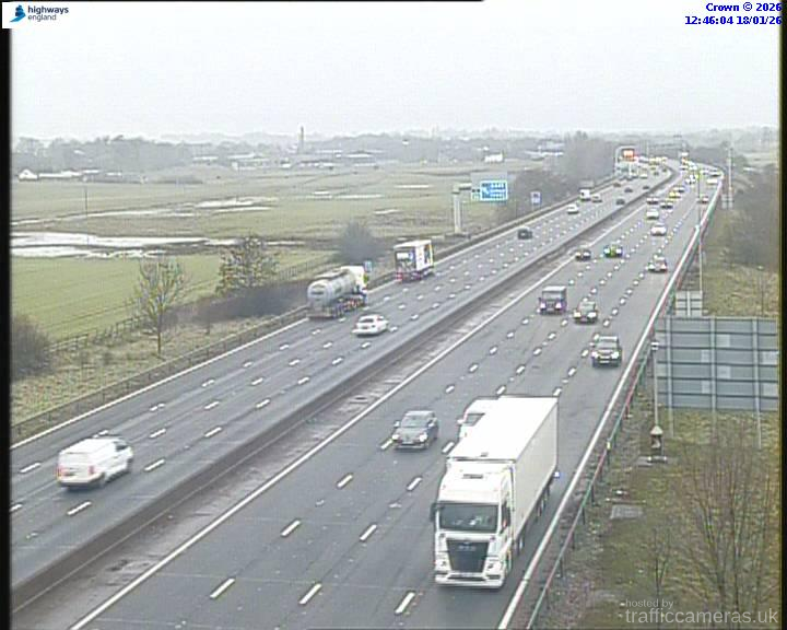 Latest CCTV Camera Feeds from the M6 Motorway - Traffic Cameras UK