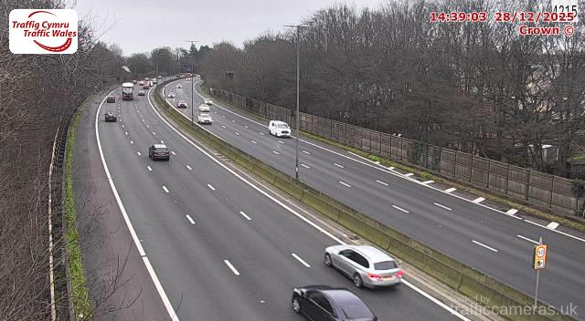 Latest CCTV Camera Feeds from the M4 Motorway - Traffic Cameras UK